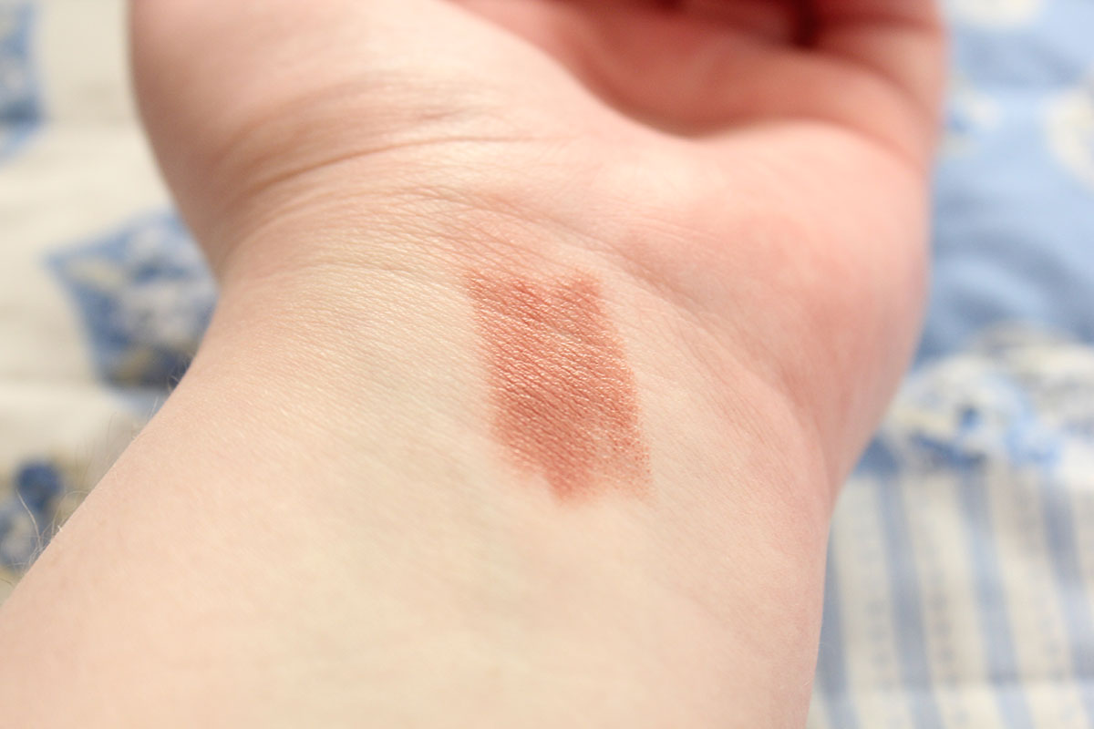 MAC Modesty Cremesheen Lipstick Review - Oomph London