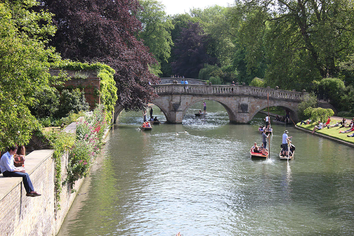 Cambridge - The Backs and Other Recommended Spots From a Cambridge ...