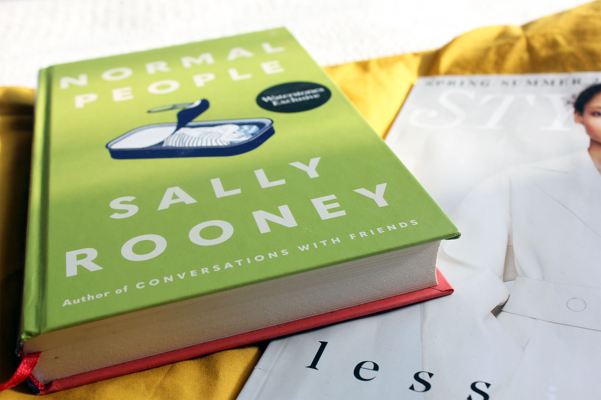 Book Review - Normal People by Sally Rooney - Oomph London