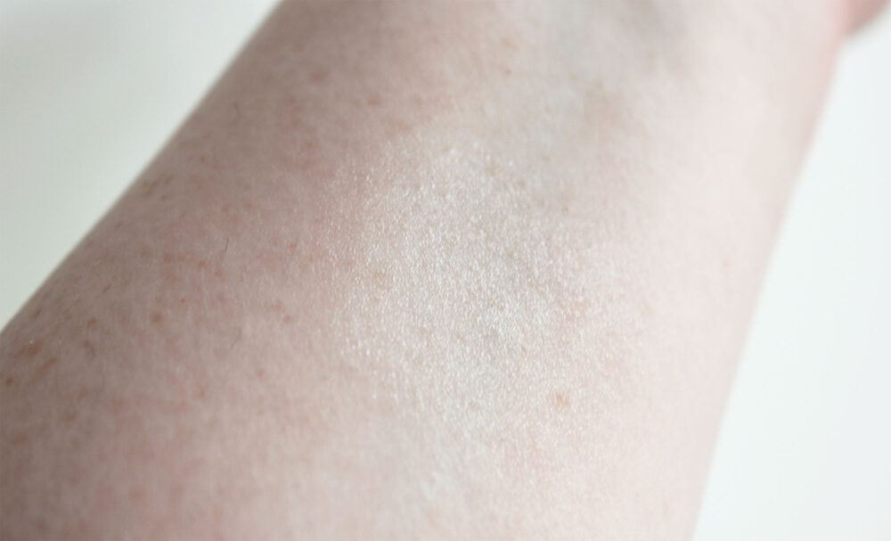 Benefit High Beam Liquid Highlighter Review - Oomph London